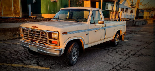 1984 ford F150 Explorer package A
