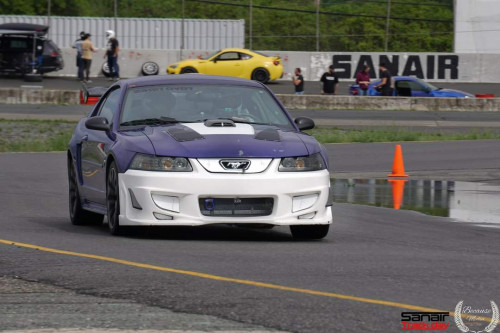 Mustang V6 Track Stang